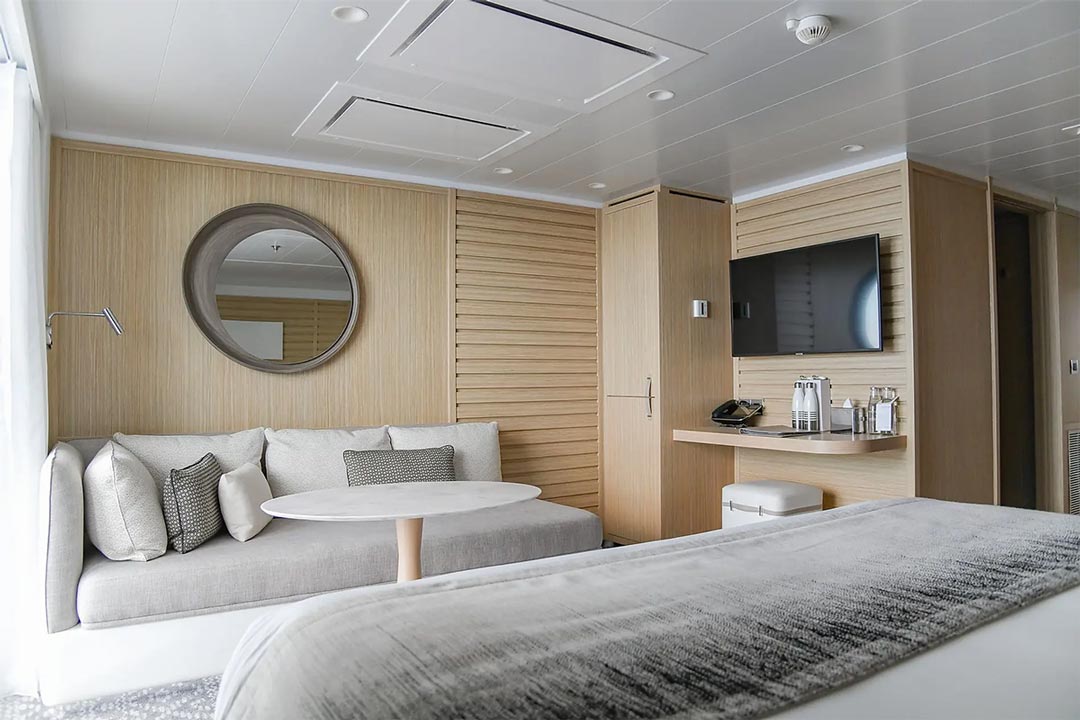 Le Bellot Reviews and Ship Details | LuxuryOnly Cruises